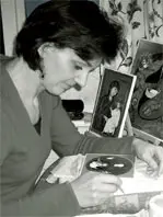 Juliet Venter - Artist At Norton Way Gallery